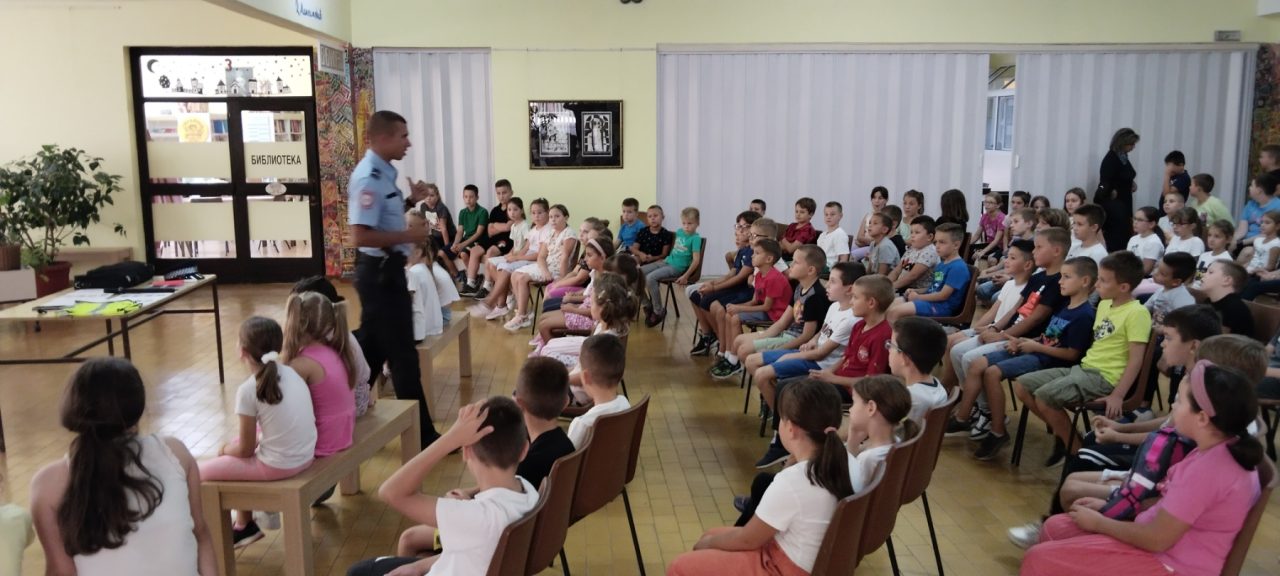 Заштитимо дјецу у саобраћају“ ЈУ Основна школа Никола Тесла